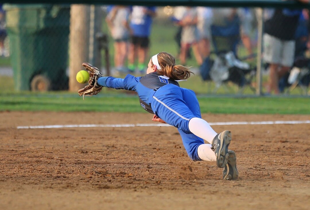 Highlands' Haley Coffey Commits to Taylor University - LINK nky