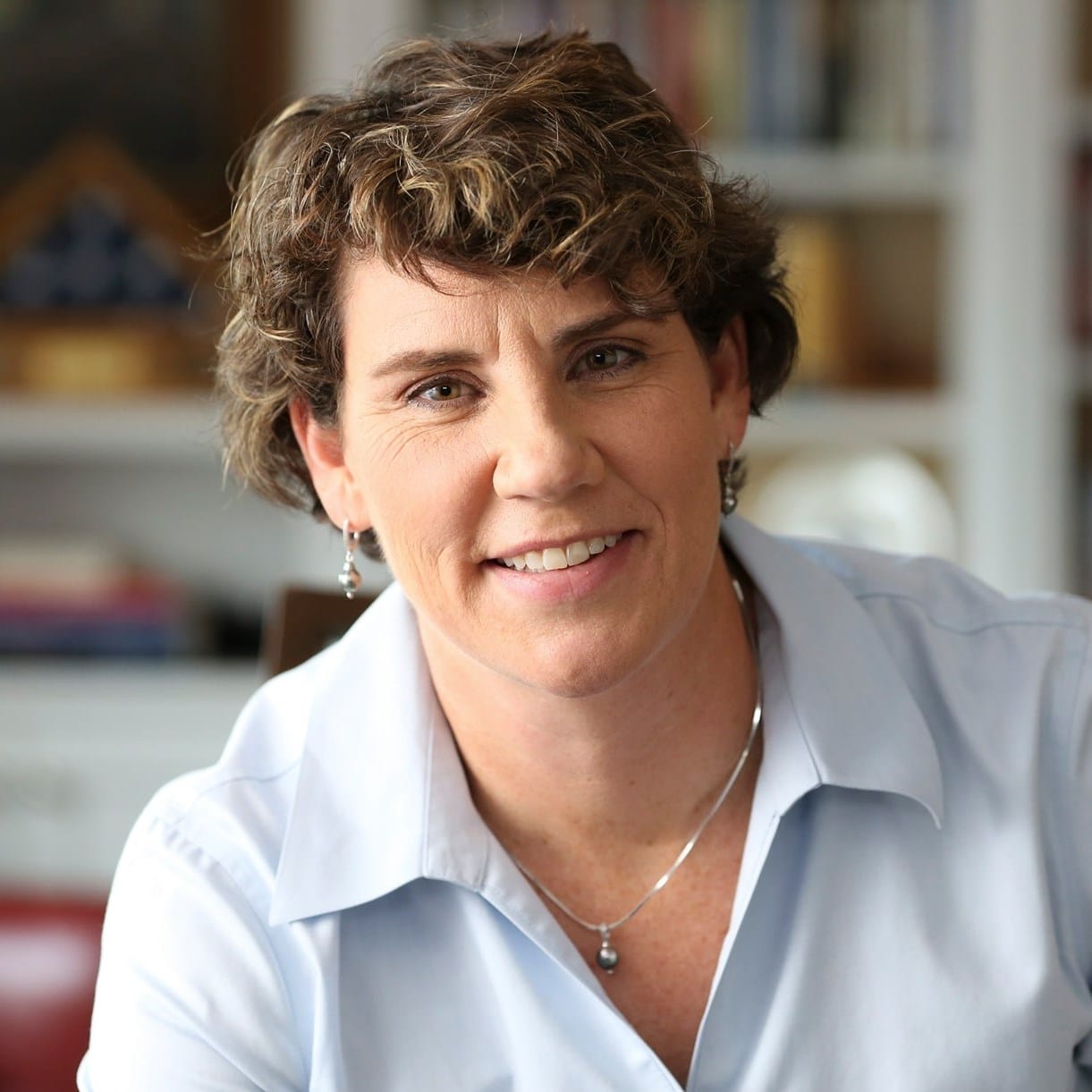 NKY Native Amy McGrath to Challenge McConnell in 2020 - LINK nky