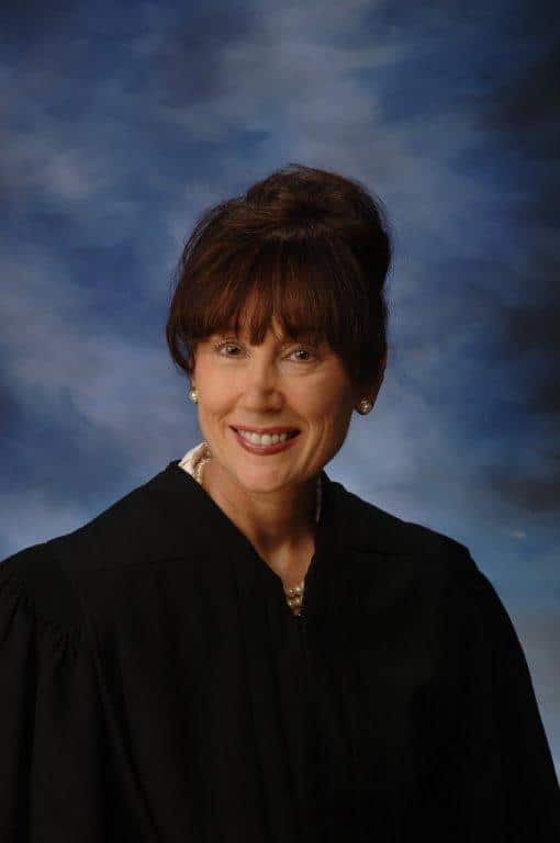 Justice Keller Named KBA's 2020 Distinguished Judge Award - LINK nky