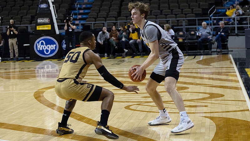 Freshman of the Week honor number seven for Sam Vinson - LINK nky