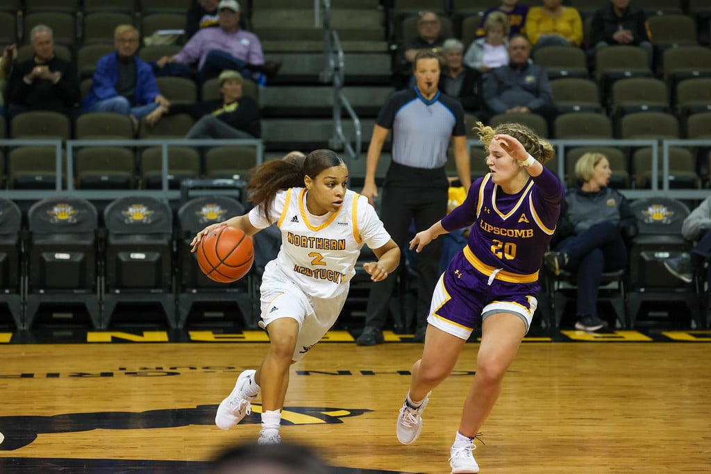 Norse women's hoops wins triple-overtime season opener - LINK nky