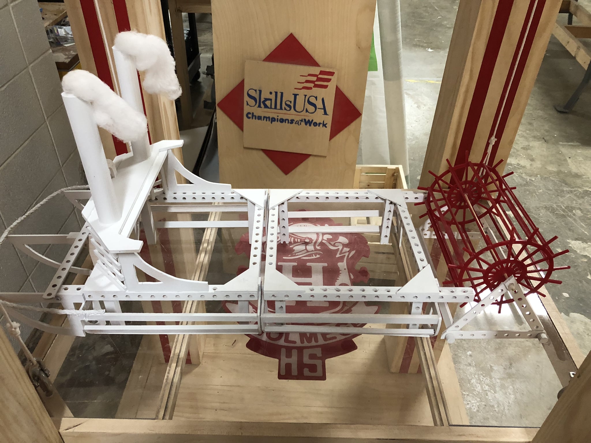 Holmes High School carpentry program connects student with a wide range ...
