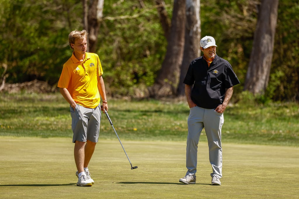 Zach Beard continues NKU men's golf winning streak as he takes home the ...