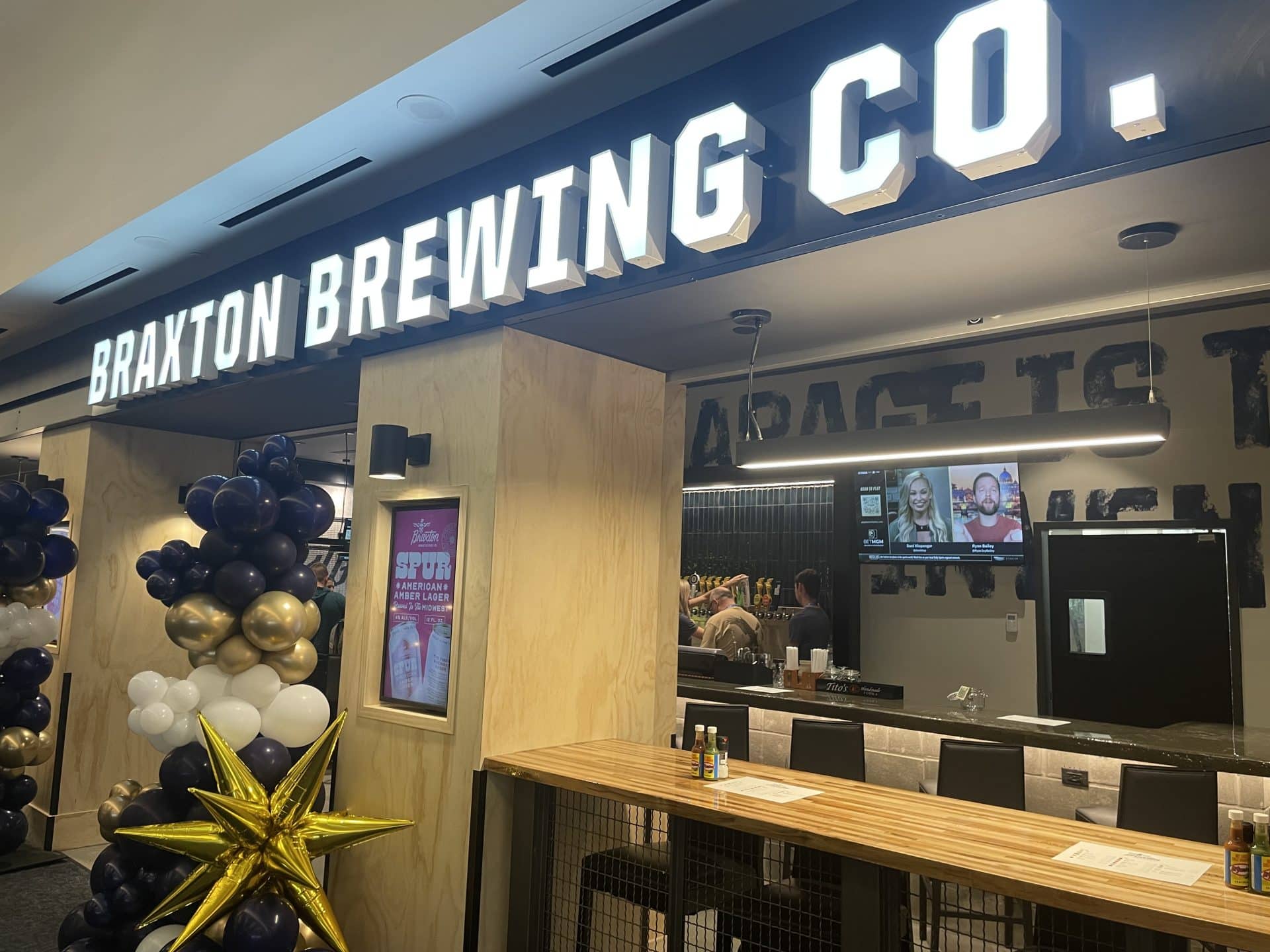 Braxton Brewing opening new taproom at CVG Airport - LINK nky
