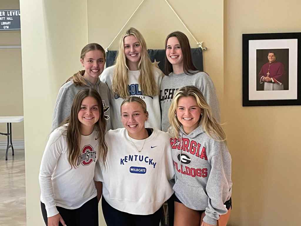 An Exceptional Eight: Triple Threat teammates plan for college - LINK nky