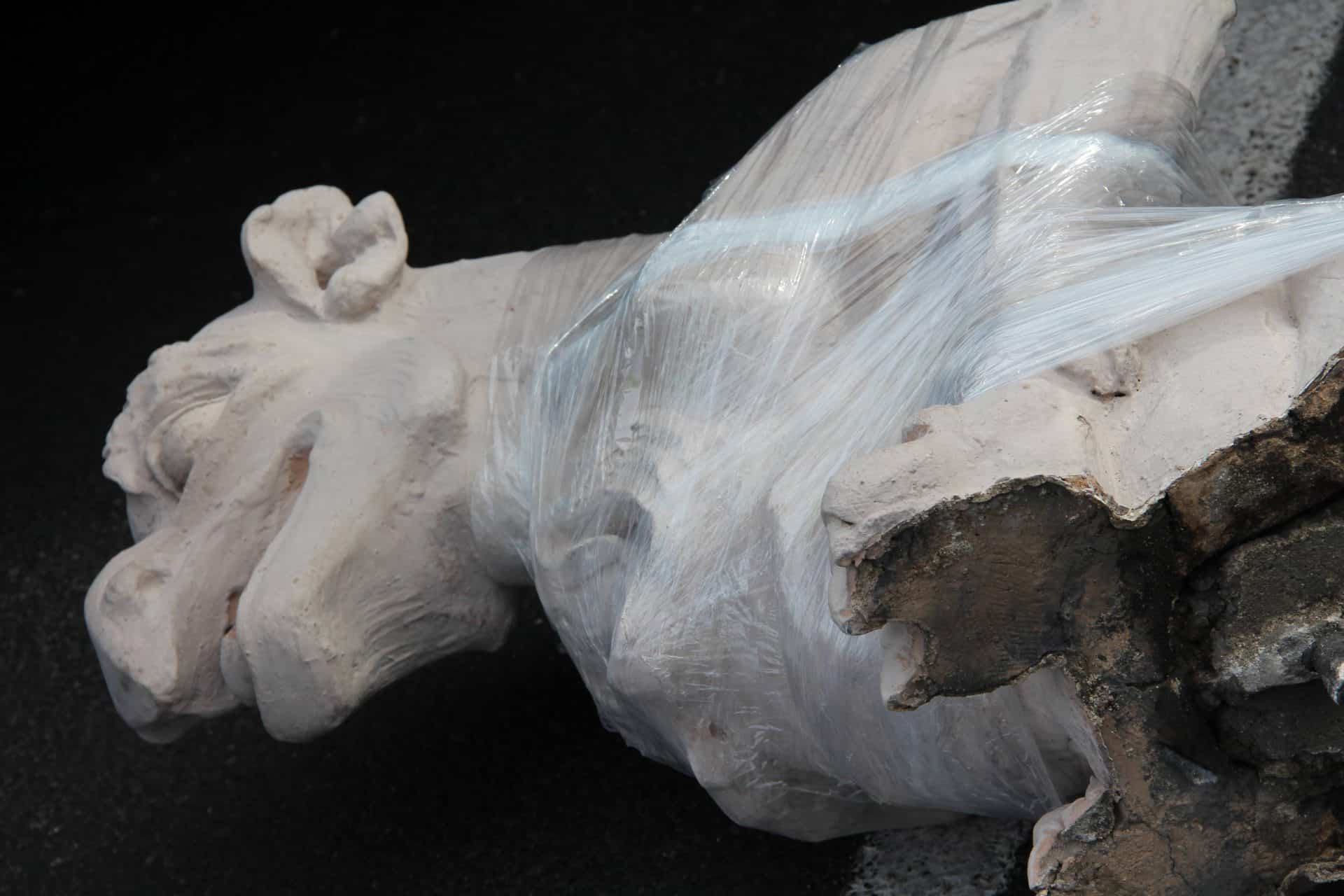 Figures overlooking Covington for more than 100 years to be removed ...