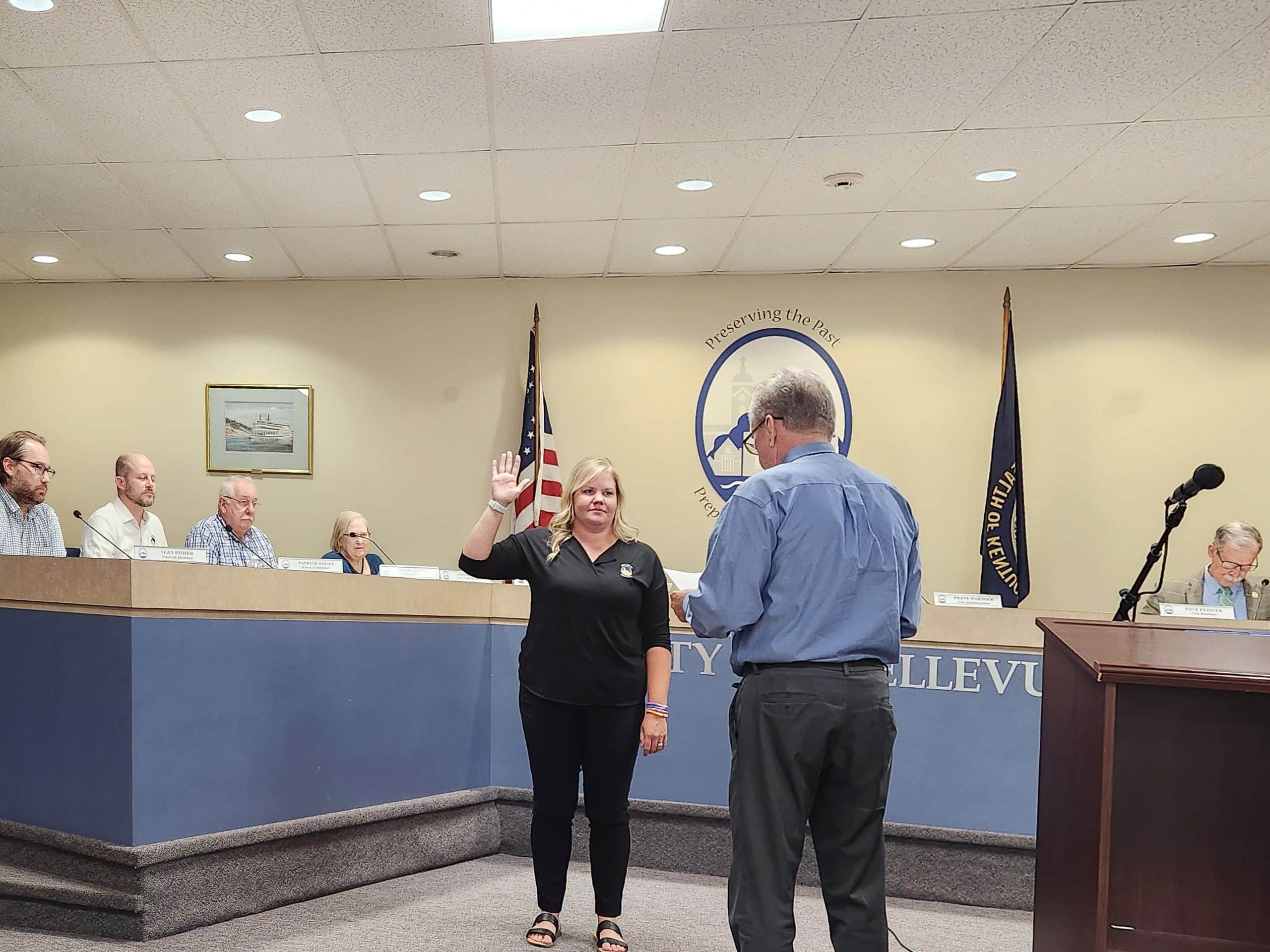 Bellevue swears in new city clerk - LINK nky