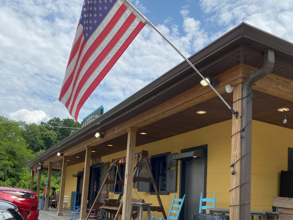 Streetscapes goes off the beaten path on the way to Big Bone Lick ...