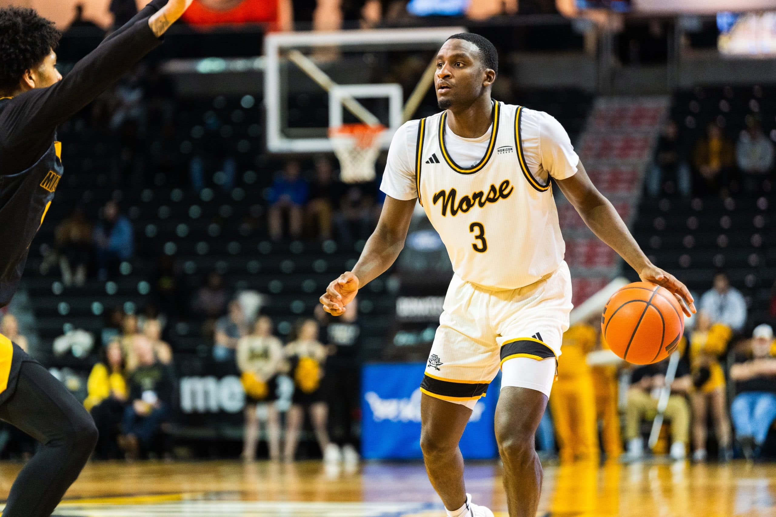 Milwaukee's last-second 3-pointer dashes NKU's standings hope - LINK nky
