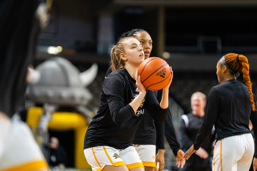 NKU women rally from 11-point gap to defeat Milwaukee - LINK nky