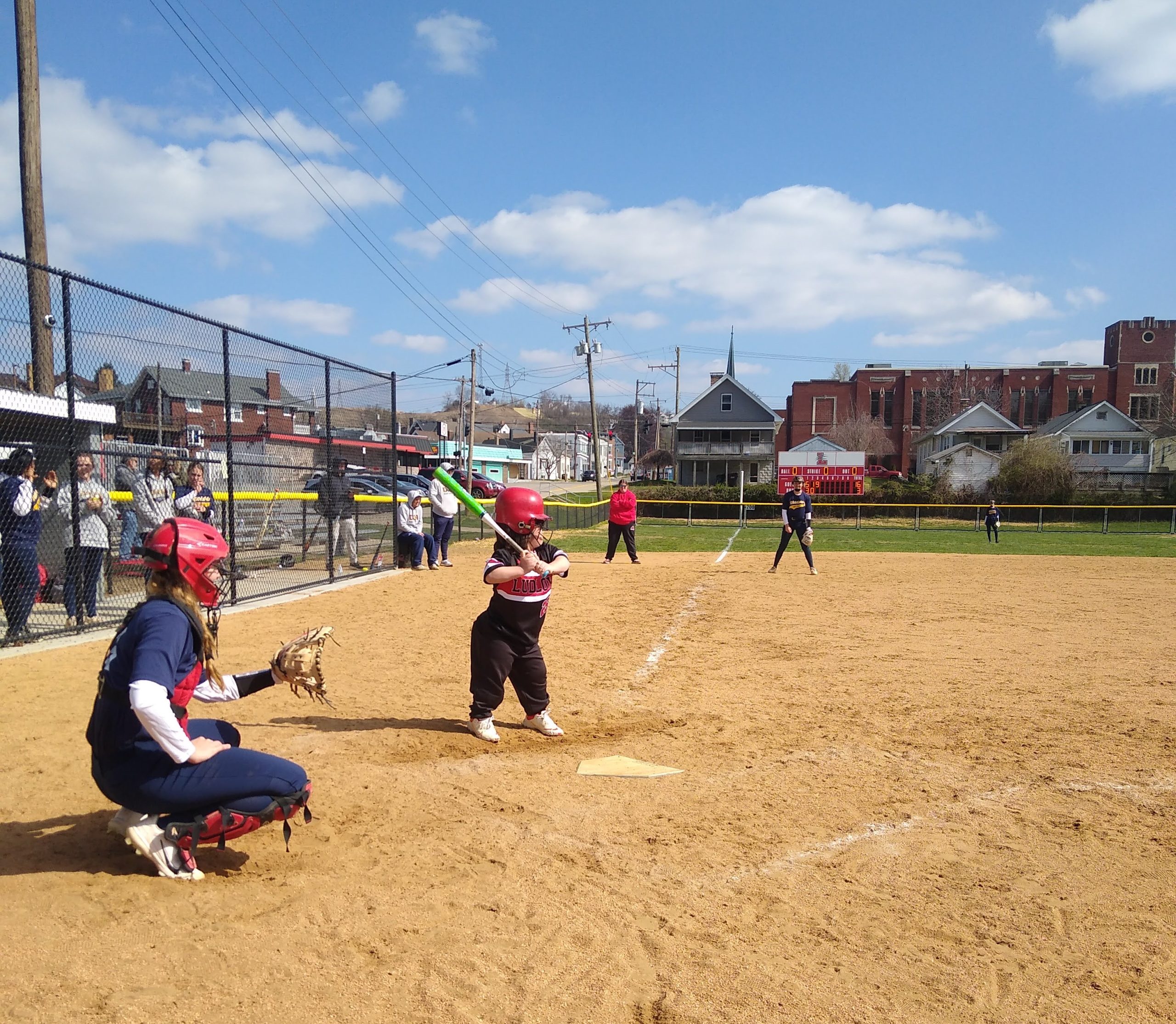 Kaylee Partin: A softball player with kidney failure and a new hope ...