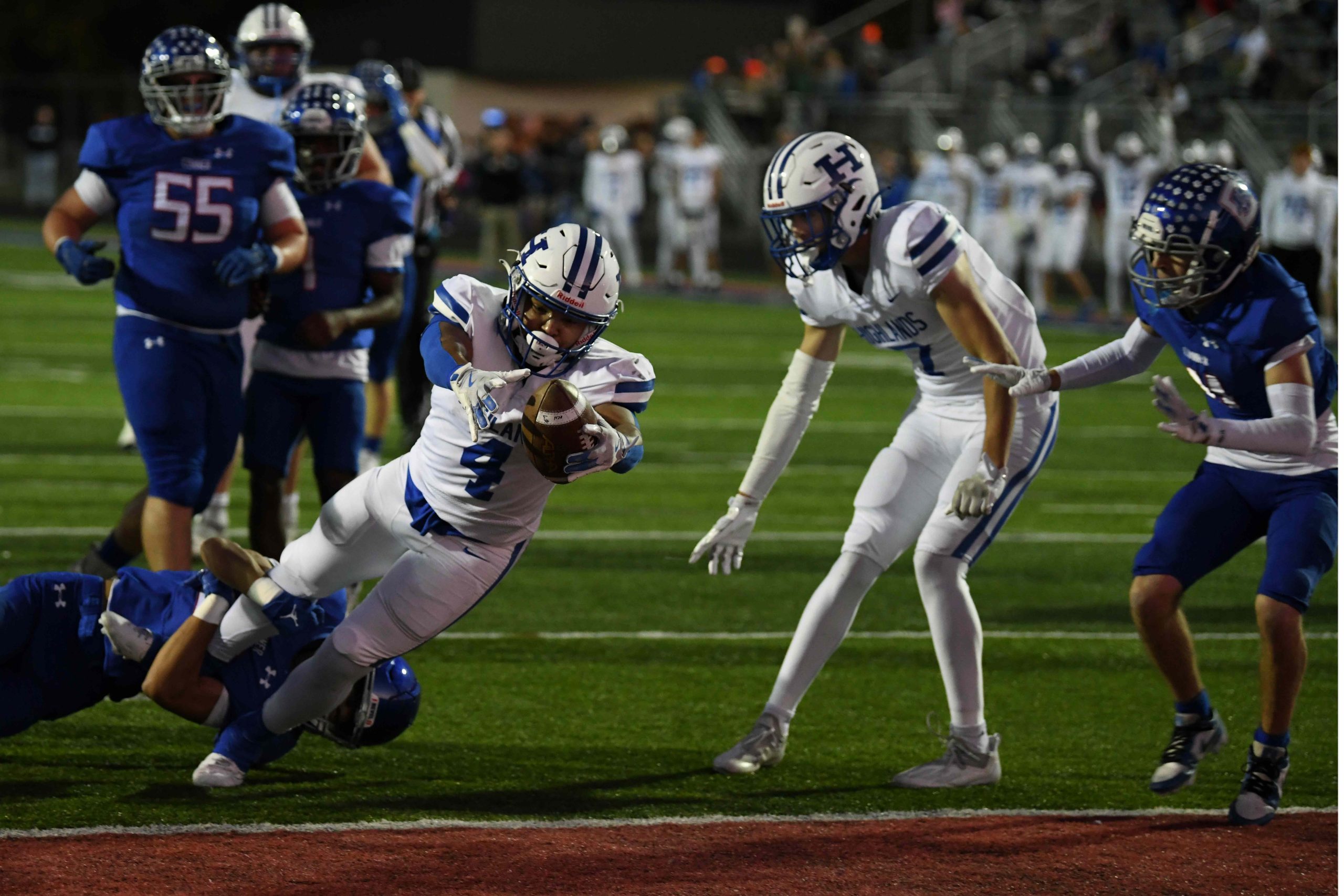 Bluebirds clinch home playoff game with 42-14 win over Cougars - LINK nky