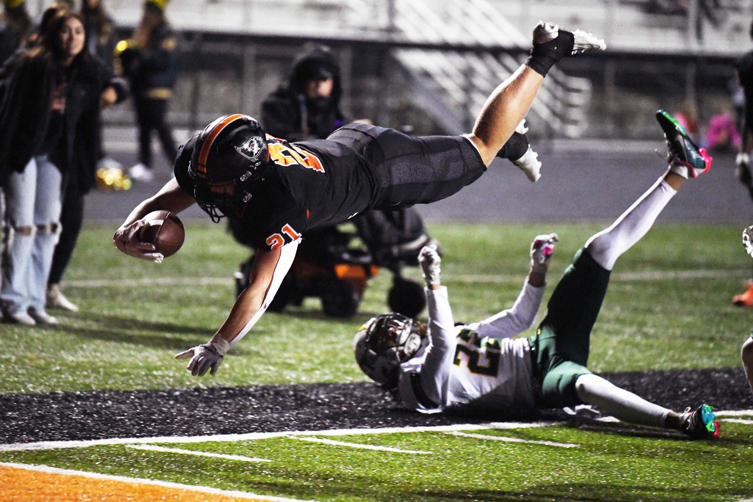 Ryle football team's dominant victory over St. Xavier - LINK nky