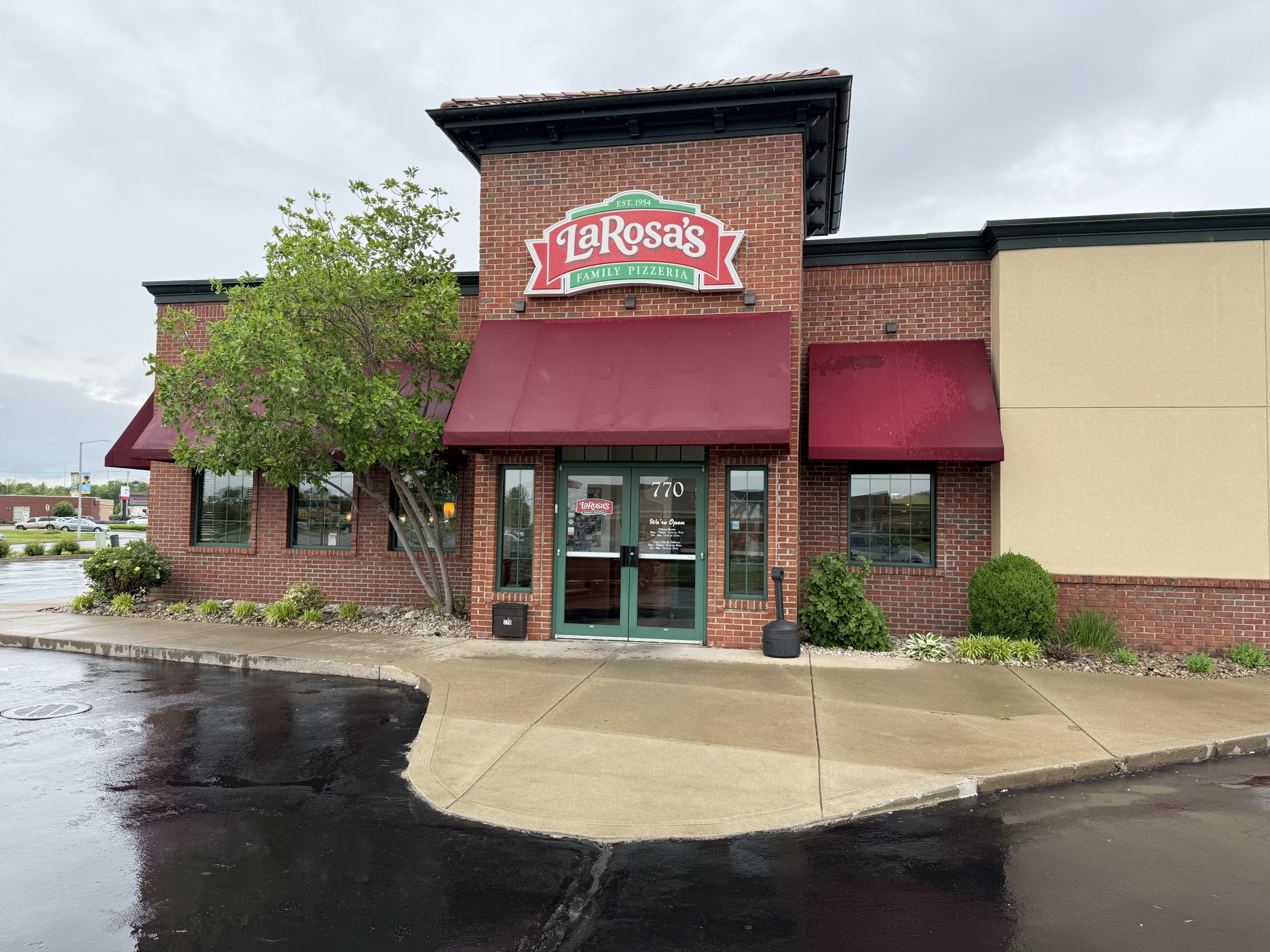 Press release: LaRosa's Hamilton Pizzeria adding drive-up pick-up ...